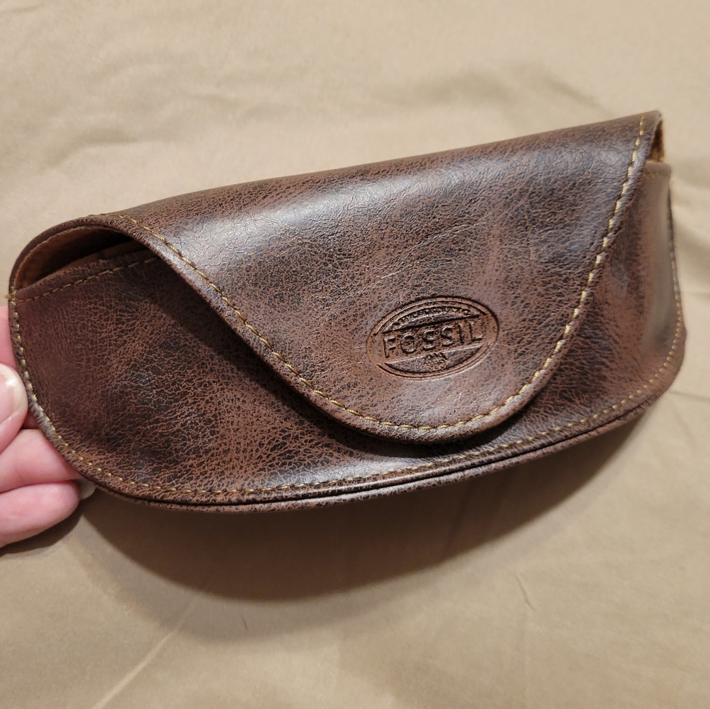 Authentic Vintage Leather Fossil Sunglasses Case - Gem